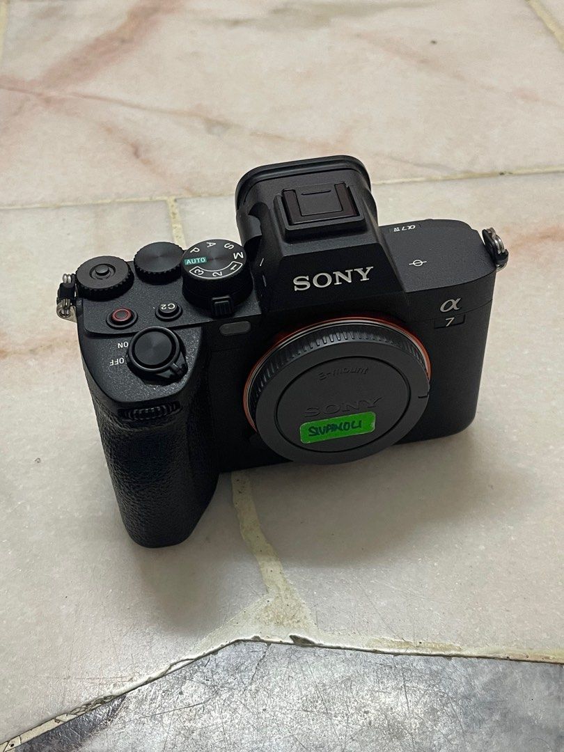Sony A7 IV Full Frame Mirrorless (less Used), Photography, Cameras on Carousell