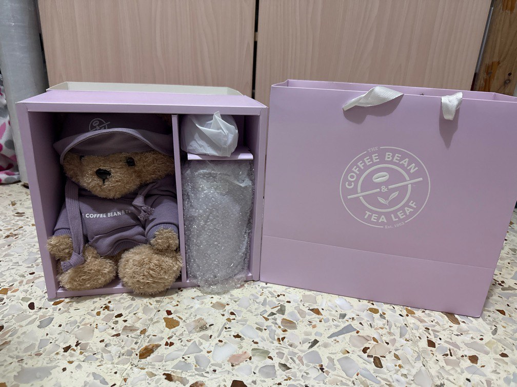 The Coffee Bean & Tea Leaf Teddy Bear Tumbler Set, Hobbies & Toys ...