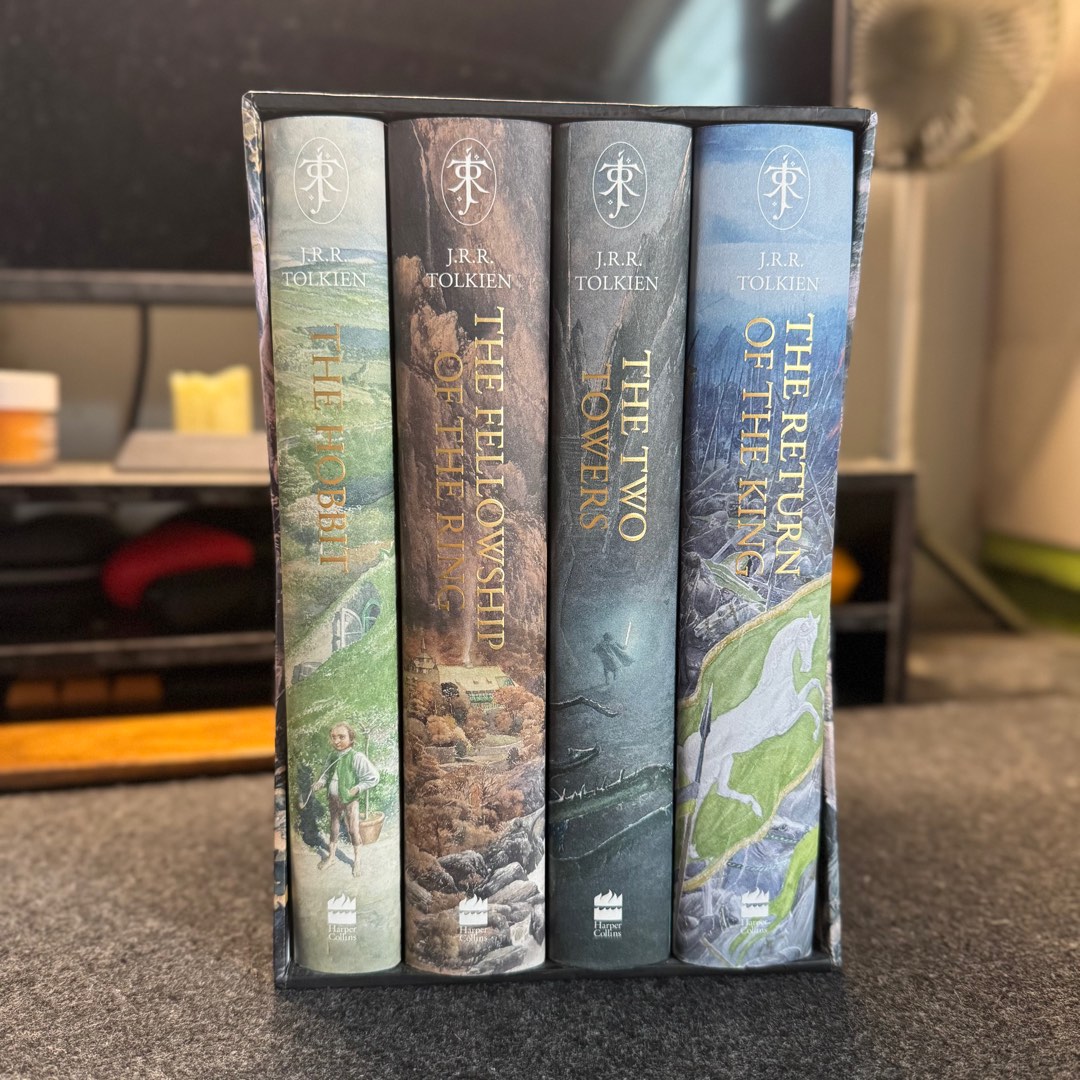 The Lord of The Rings & The Hobbit Illistrated Edition Boxed Set ...