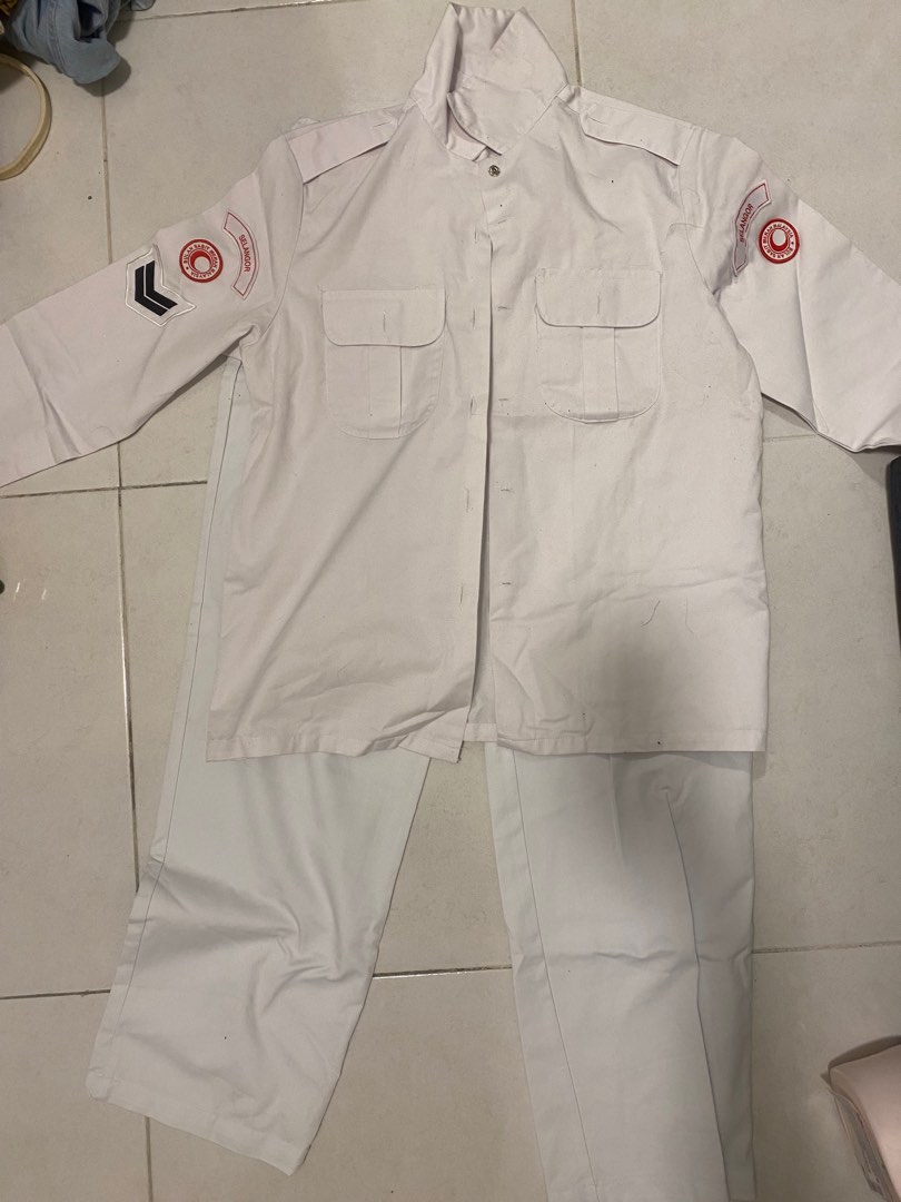 uniform bulan sabit merah, Women's Fashion, Dresses & Sets, Sets or ...