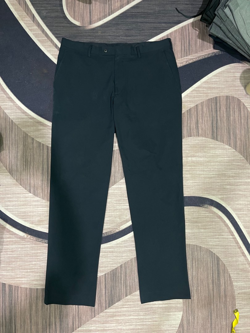 uniqlo stretch slack pants, Men's Fashion, Bottoms, Chinos on Carousell
