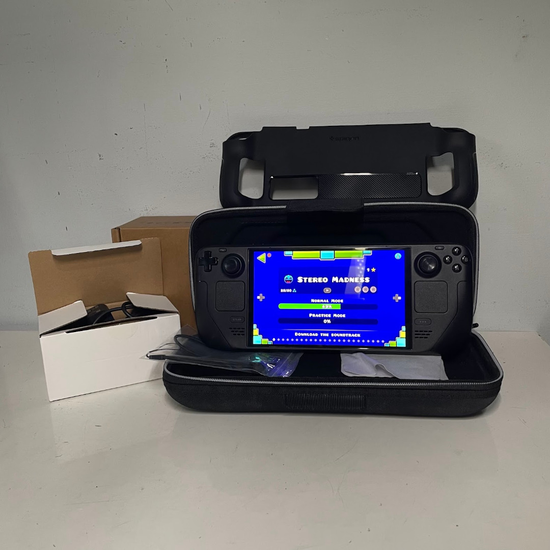 VALVE Steam Deck OLED 1TB + Spigen Case 7.4" inch, 90Hz, 1280 x 800px ...