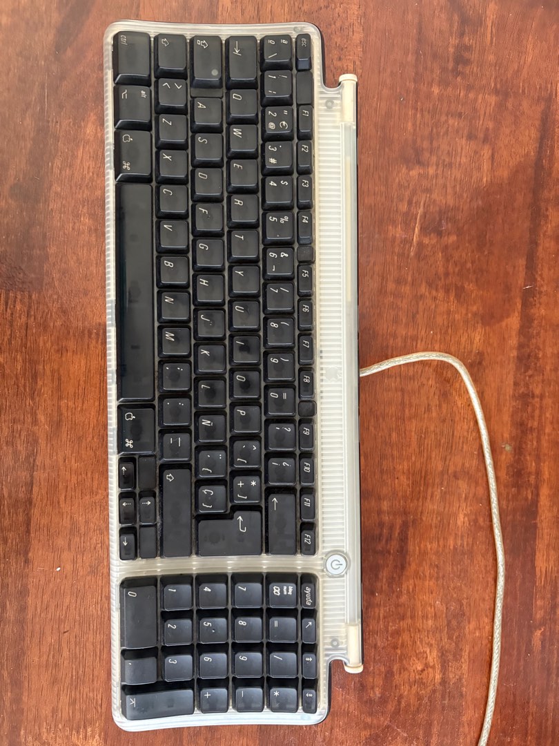Vintage 1999 Apple Mac Keyboard (Mexican Layout), Computers & Tech ...