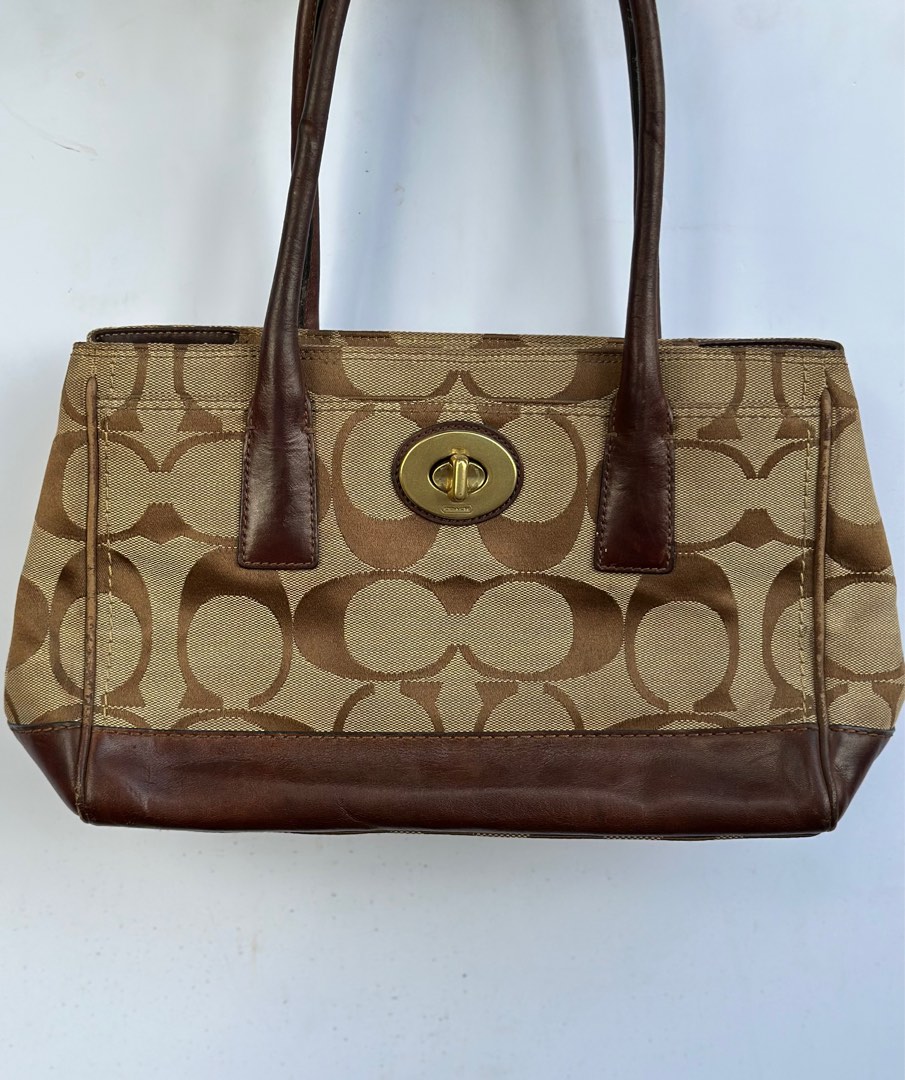 Vintage Coach Madeline Satchel Handbag, Luxury, Bags & Wallets on Carousell