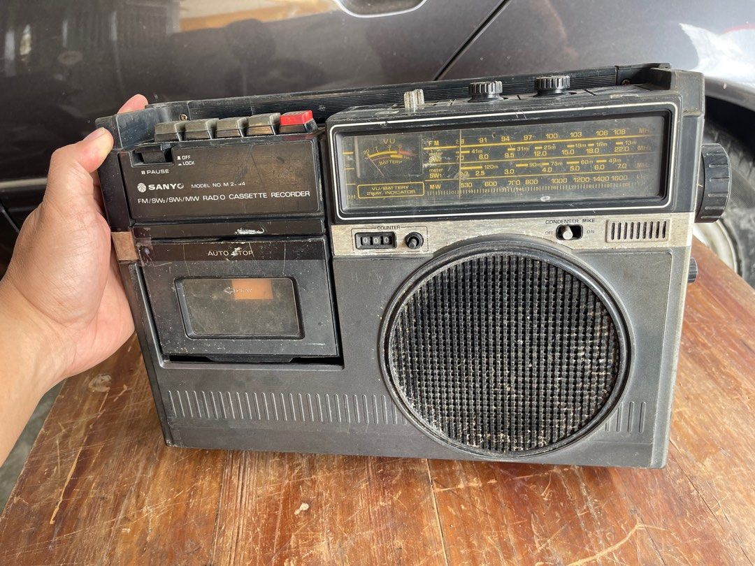 Vintage radio display, Hobbies & Toys, Collectibles & Memorabilia ...
