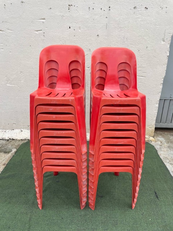 YC16A Kerusi Plastik Plastic Chair Red PIPEE, Furniture & Home Living ...
