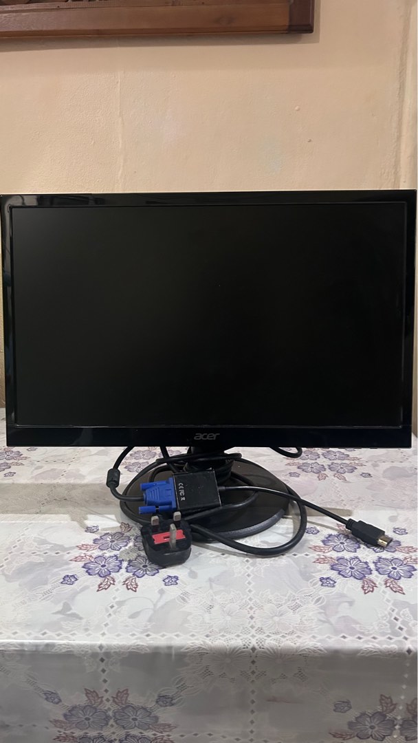 Acer 18.5’’ LED LCD Monitor, Computers & Tech, Desktops on Carousell
