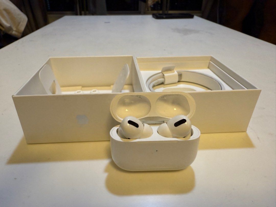 Apple AirPods (1st Gen), Audio, Earphones on Carousell