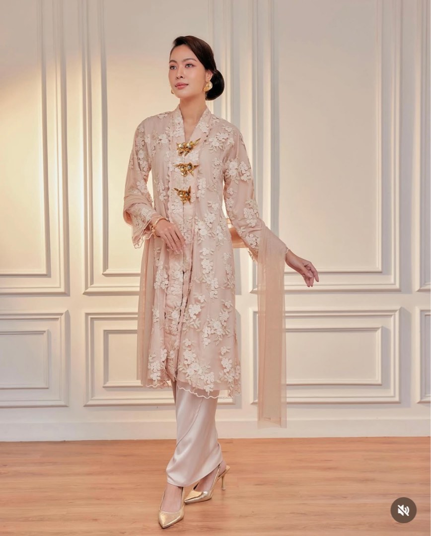 Caftanist Bidasari Kebaya Lace Set with Selendang (Full Lining), Women ...
