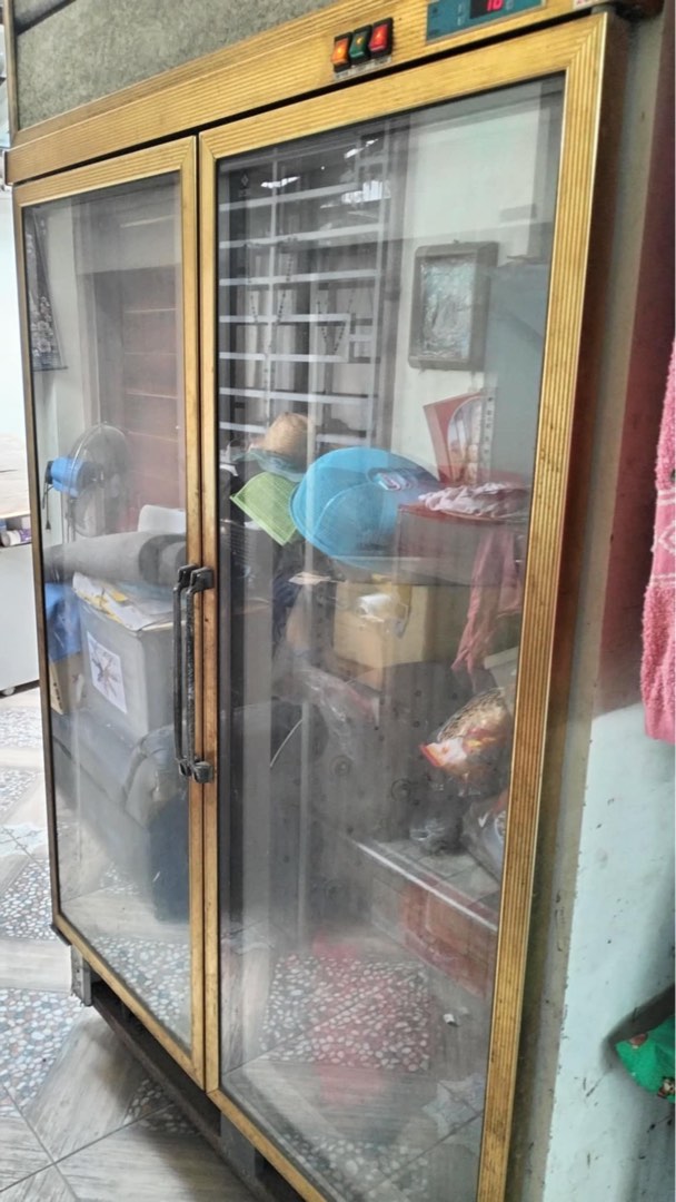 Cake Chiller, Furniture & Home Living, Kitchenware & Tableware, Food ...