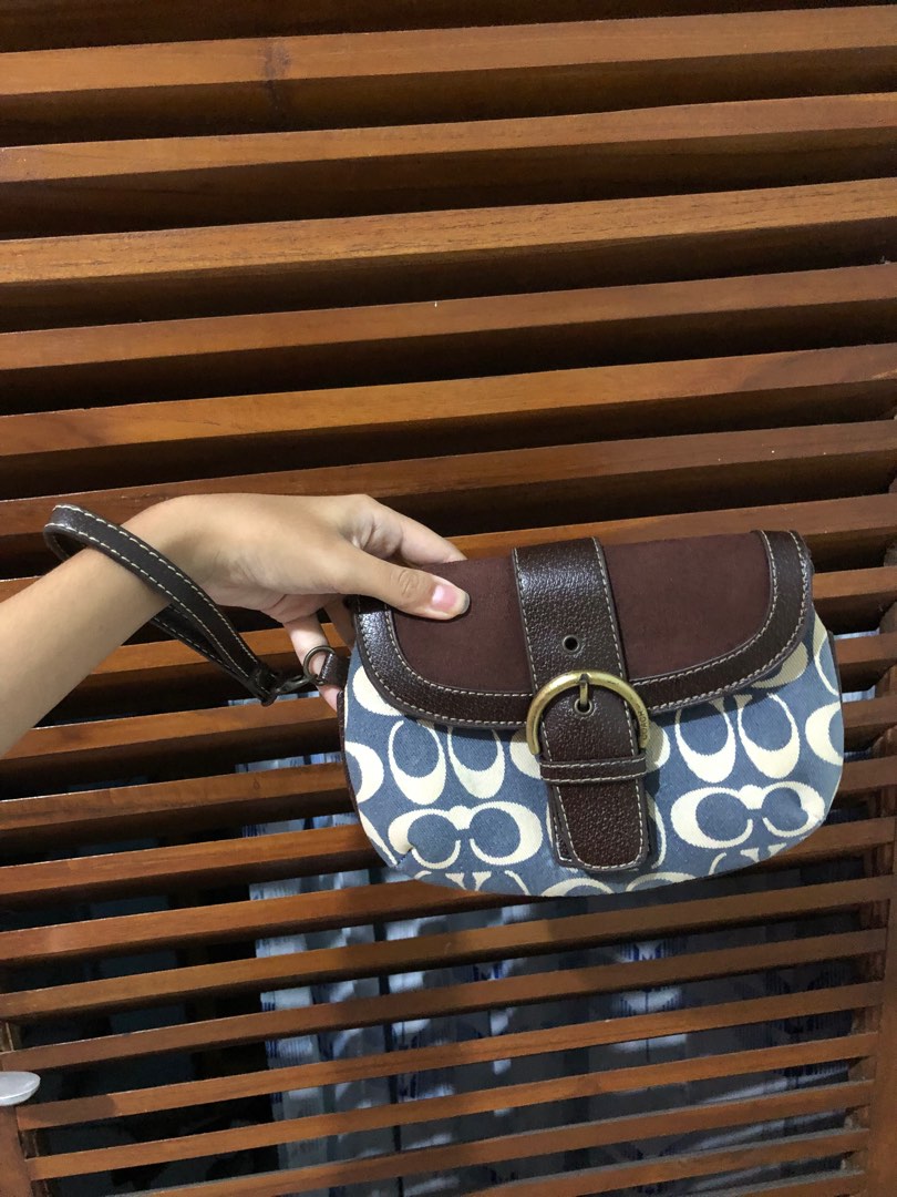 coach vintage shoulder bag // coach wrislet // coach clutch // BACA ...