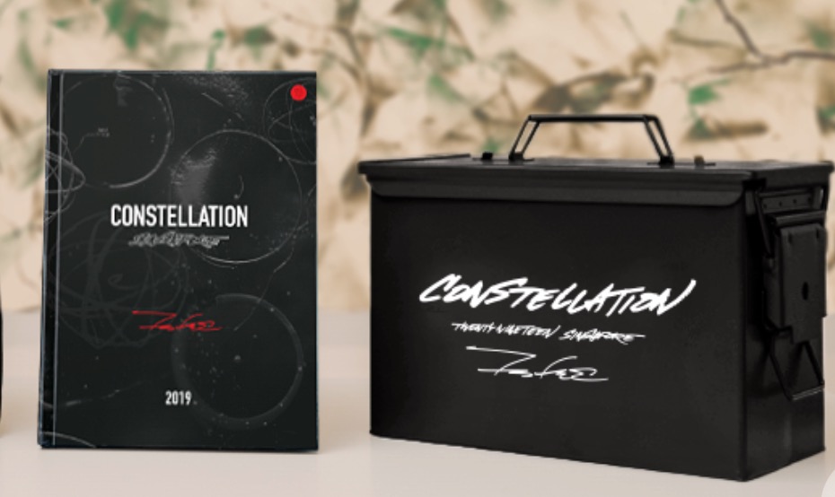 Constellation catalogue box set (without tote bag), 興趣及遊戲, 書本 & 文具, 雜誌 ...