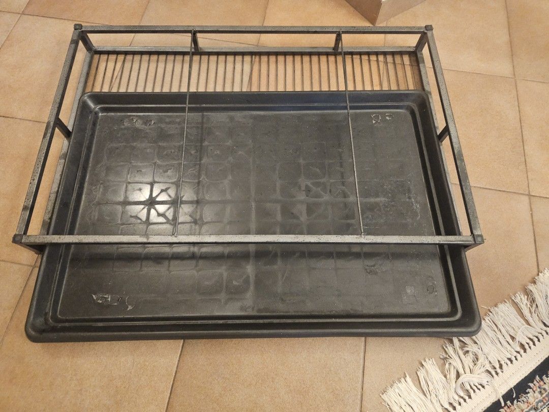 Dog - large pee pad, metal frame, plastoc tray, Pet Supplies, Homes ...