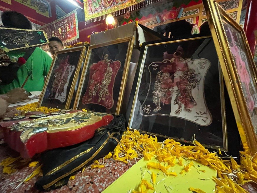 1st Batch Dua Li Ya Peh, 黑白无常 by Lp Pong, Hobbies & Toys, Memorabilia ...