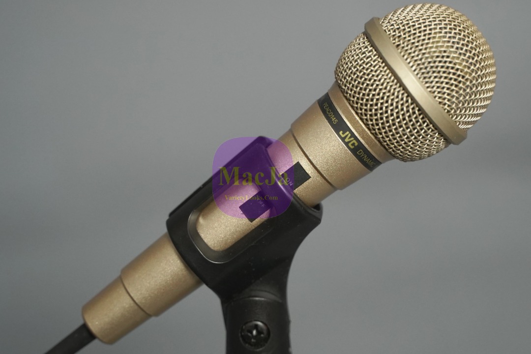 Dynamic Microphone JVC, Audio, Microphones on Carousell