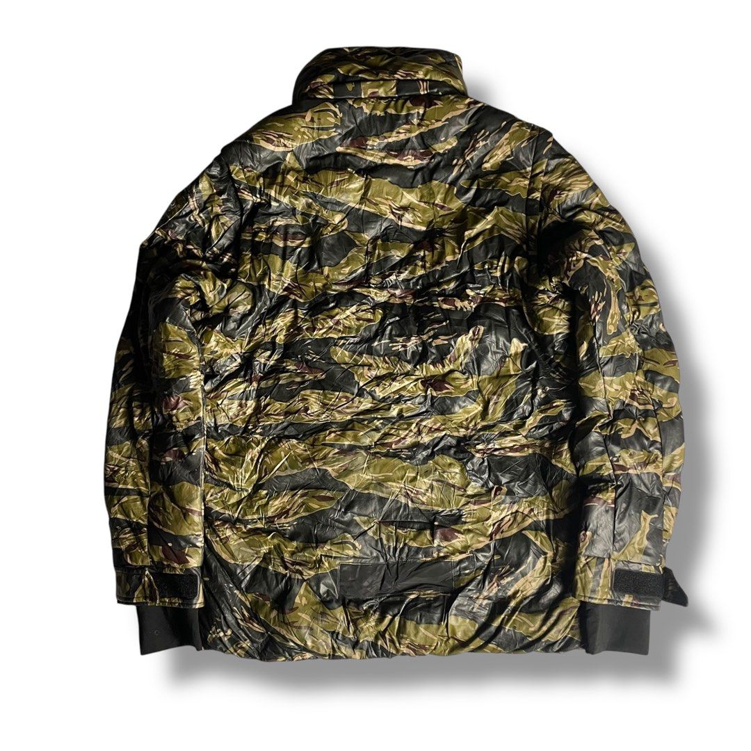 FIELDCORE CAMOUFLAGE 2 WAY VEST / JACKET, Luxury, Apparel on Carousell