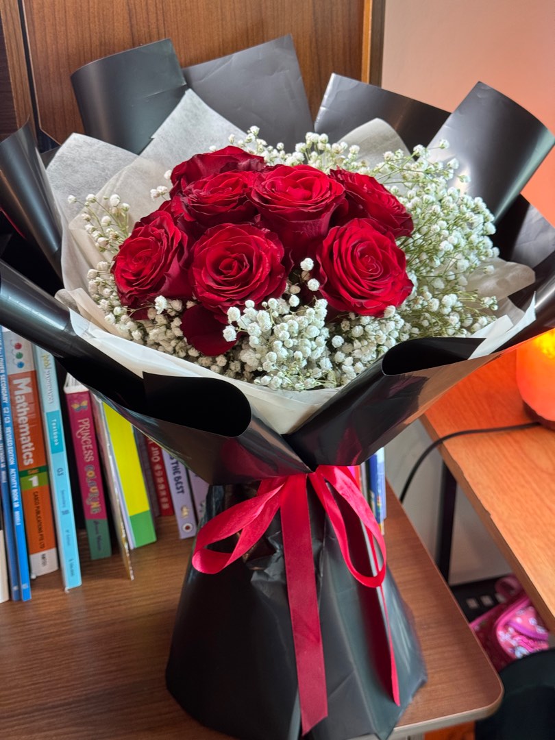 Flower Bouquet/9 stalks of fresh red rose +baby breath , Hobbies & Toys ...