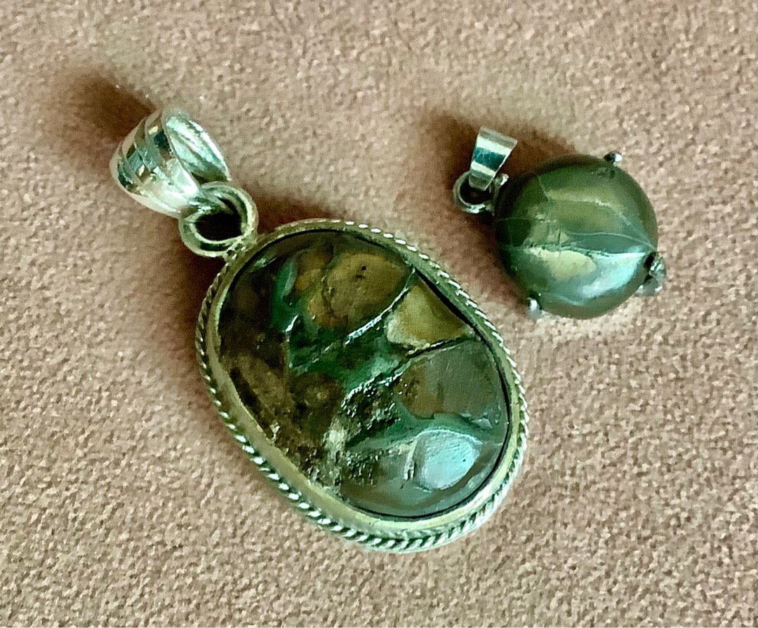 Jalat Sutra Pandant, Hobbies & Toys, Memorabilia & Collectibles ...