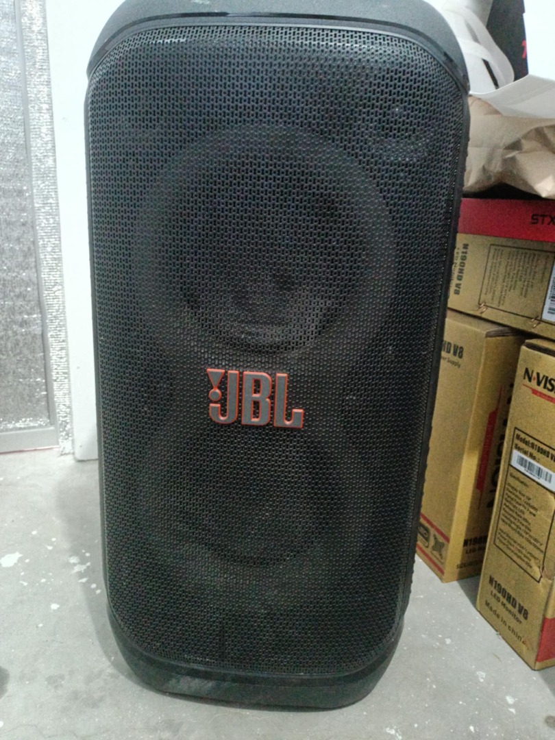 JBL PARTY BOX 320, Audio, Portable Music Players on Carousell