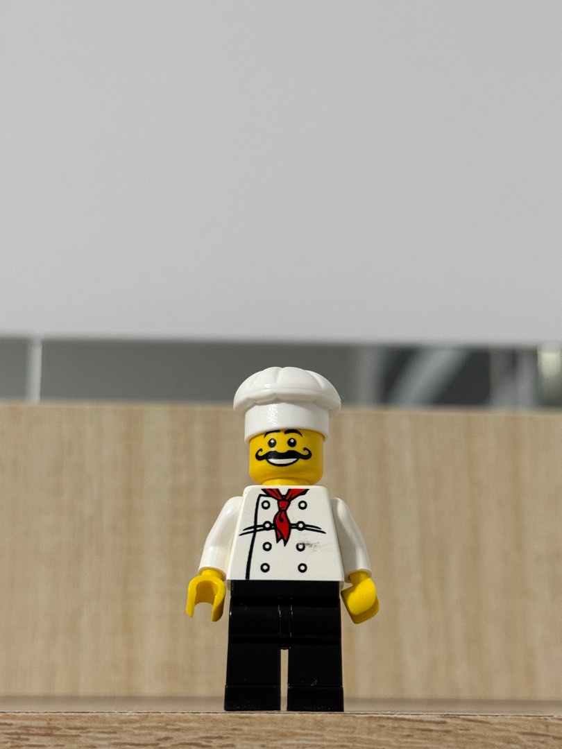 Lego Chef Minifigure (E) , Hobbies & Toys, Toys & Games on Carousell