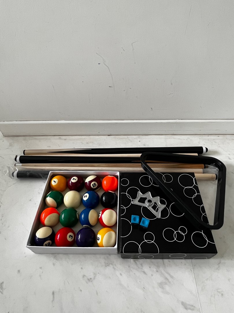 Billiards cues and set, Sports Equipment, Other Sports Equipment and ...