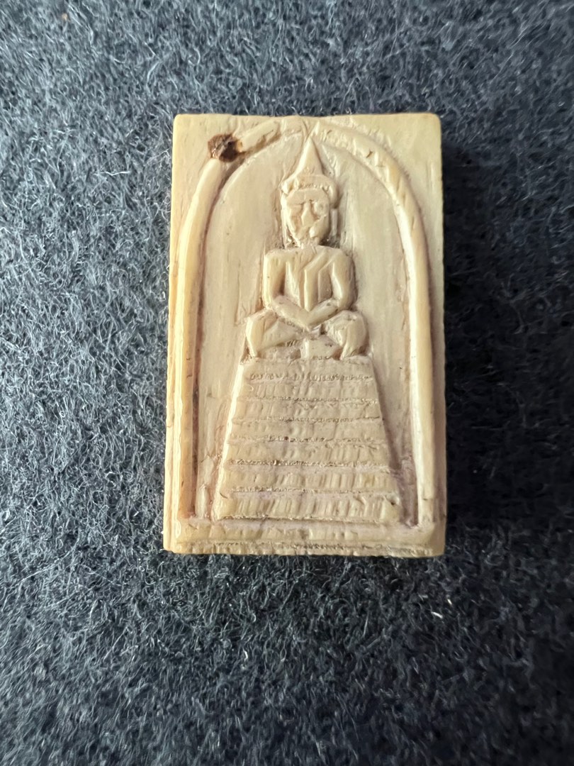 LP Mui-Wat Don Rai - somdej 7 tier, Hobbies & Toys, Memorabilia ...