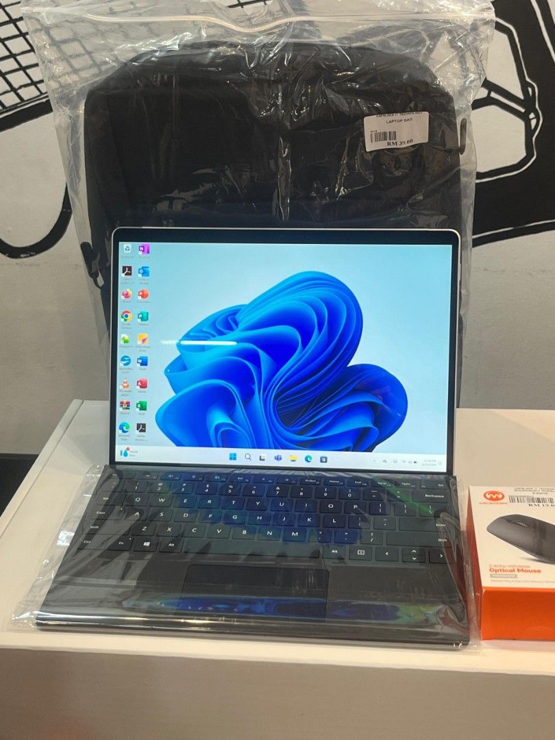 MICROSOFT SURFACE PRO 8, Computers & Tech, Laptops & Notebooks on Carousell