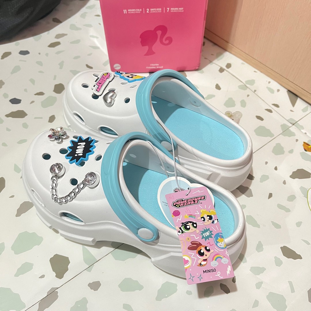 Miniso PowerPuff Girls Clogs - Bubbles, Women's Fashion, Footwear ...