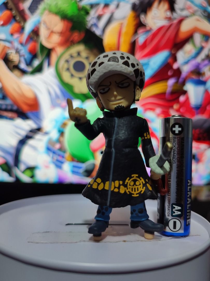 One Piece Trafalgar D. Water Law Mini Figures no Stand, Hobbies & Toys ...
