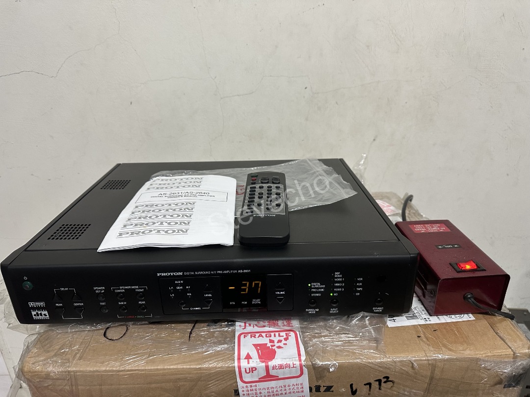 Proton AVS-2631 前級擴大機 同軸 光纖 品項極新 原廠遙控器, 耳機及錄音音訊設備, 其他音響配件及設備在旋轉拍賣