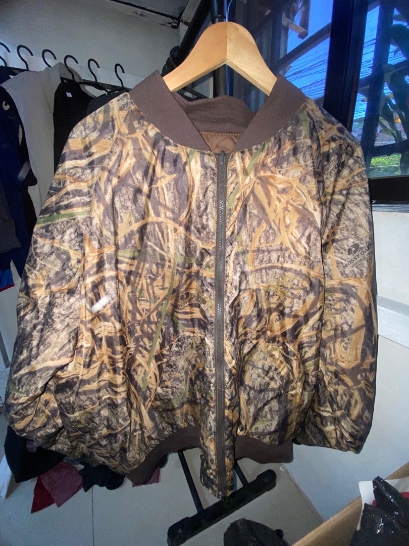 REALTREE CAMO REVERSIBLE BOMBER JACKET, Men's Fashion, Coats, Jackets ...