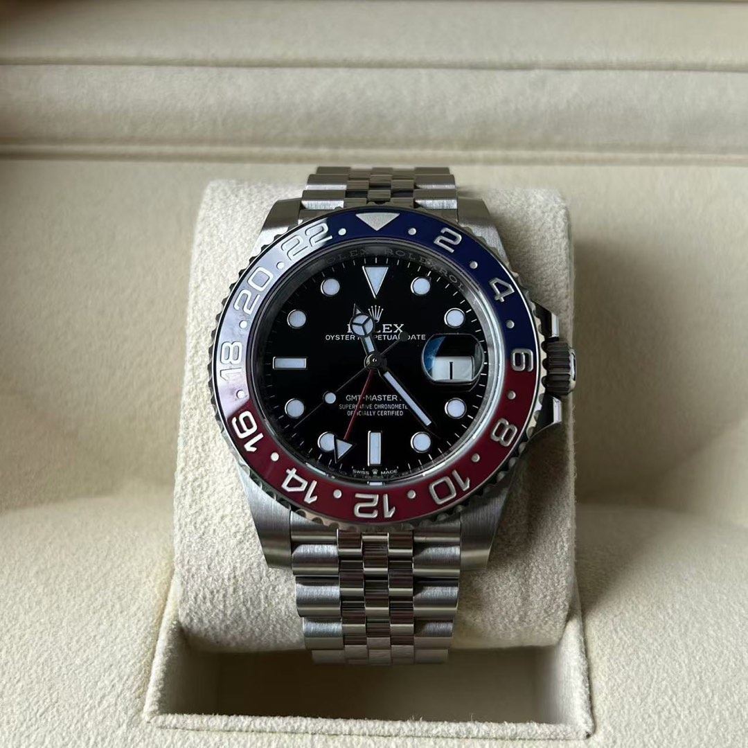 Rolex GMT Master-II 126710BLRO Pepsi 2019, Luxury, Watches on Carousell