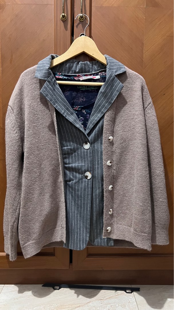 Set Blazer mix sweater model korea unik dengan kaos uniqlo, Fesyen ...