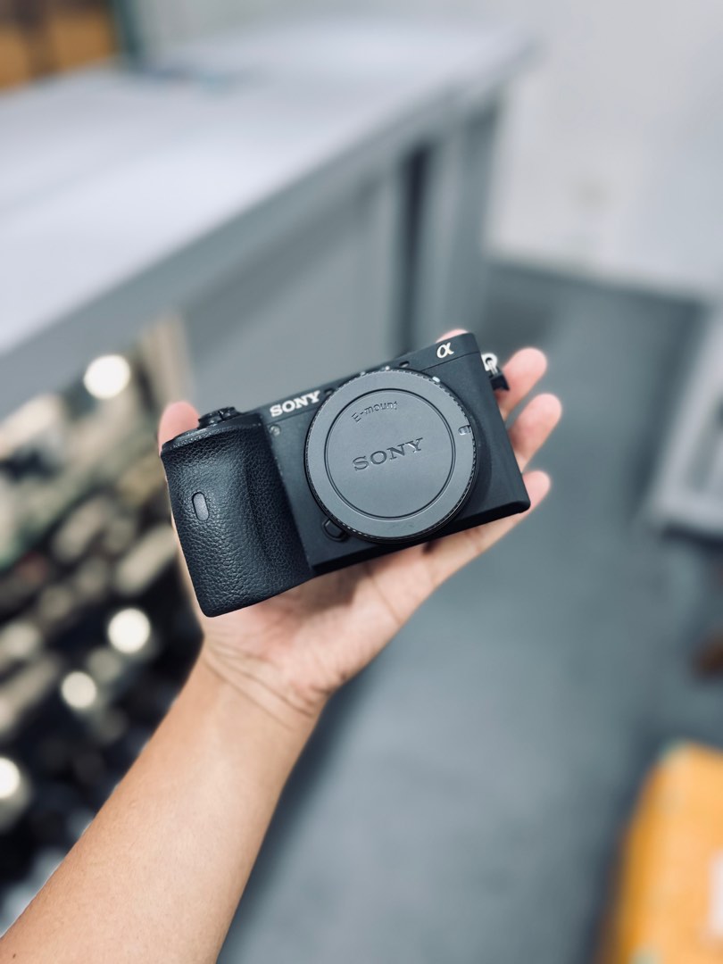SONY A6600 BODY, Photography, Cameras on Carousell