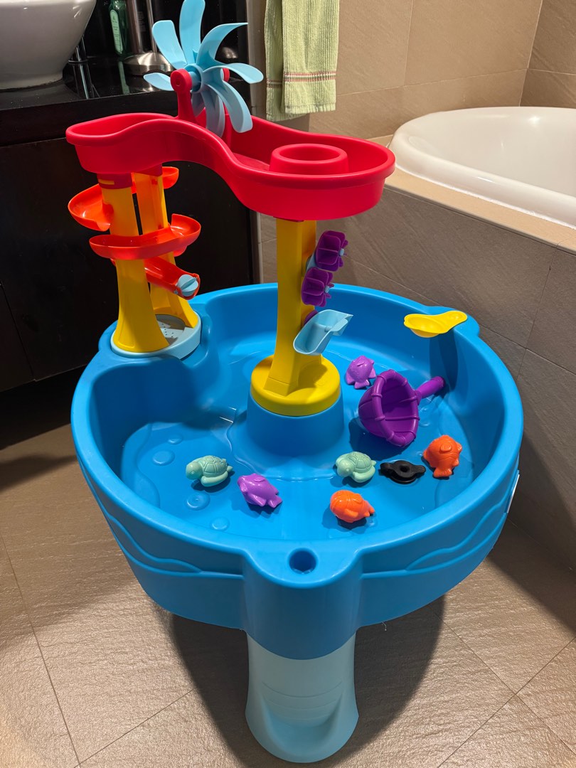 Step 2 water table, Babies & Kids, Infant Playtime on Carousell