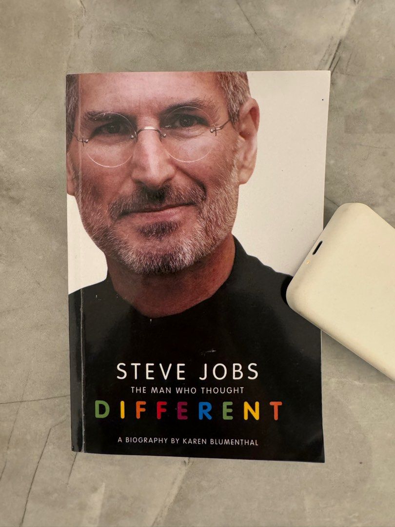 Steve Jobs: The Man Who Thought Different: A Biography by Karen Blumenthal, 興趣及遊戲, 書本 & 文具, 小說及非 ...