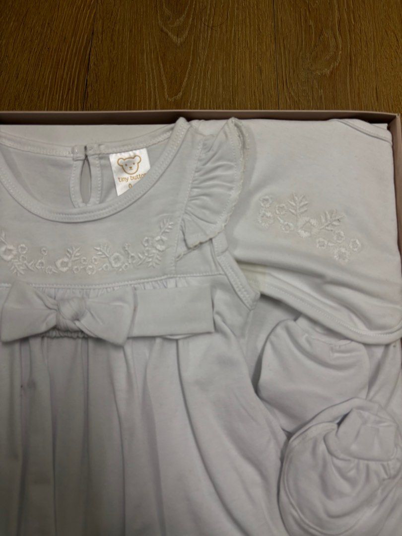 Tiny button gift set, Babies & Kids, Babies & Kids Fashion on Carousell