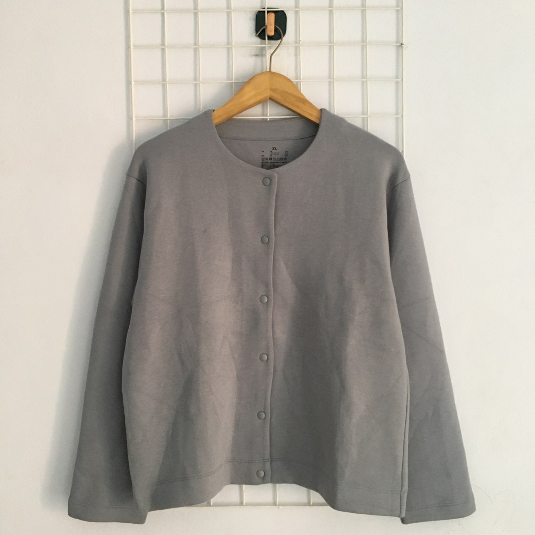 (XL) MUJI CARDIGAN SCUBA, Fesyen Wanita, Pakaian Wanita, Baju Luaran di Carousell