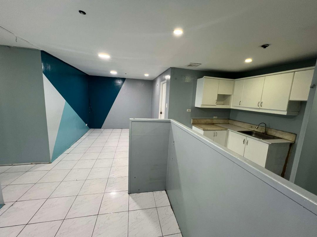 2 BR CONDO UNIT FOR SALE IN LANSBERG PLACE TOMAS MORATO QUEZON CITY ...