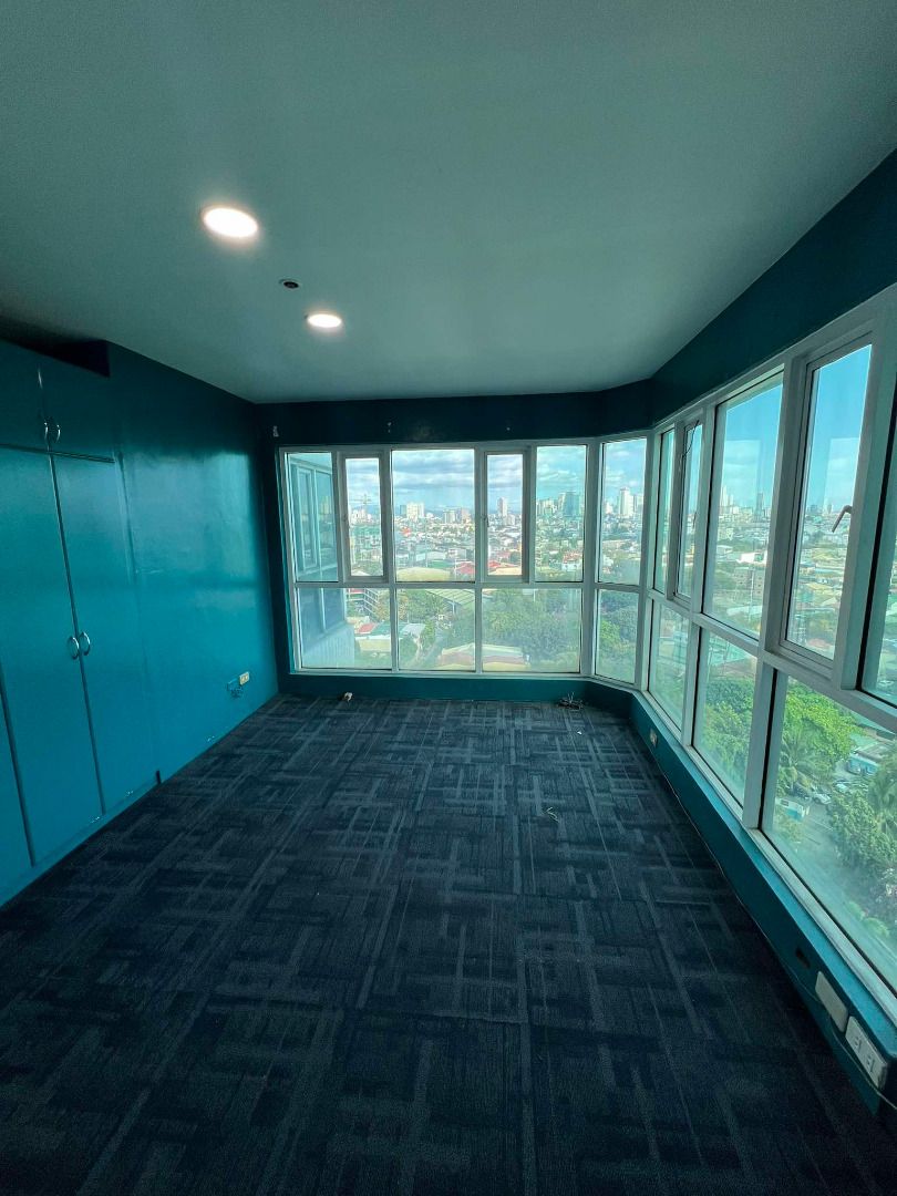 2 BR CONDO UNIT FOR SALE IN LANSBERG PLACE TOMAS MORATO QUEZON CITY ...