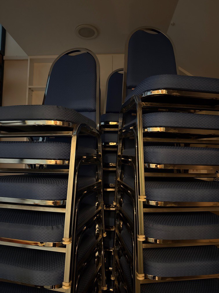 Banquet Chairs (Stackable), Hobbies & Toys, Music & Media, Musical ...