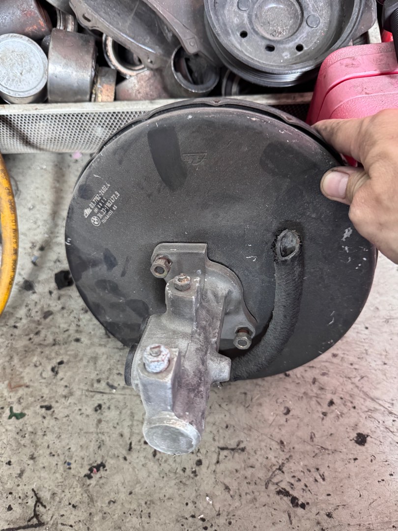 Bmw E36 brake master pump with booster, Car Accessories, Accessories on ...
