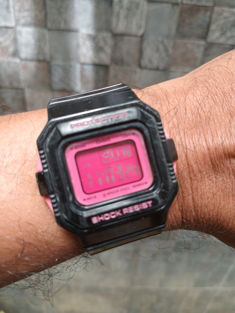 Casio G-SHOCK Mini GMN-550 Original Second, Barang Mewah, Jam Tangan di ...
