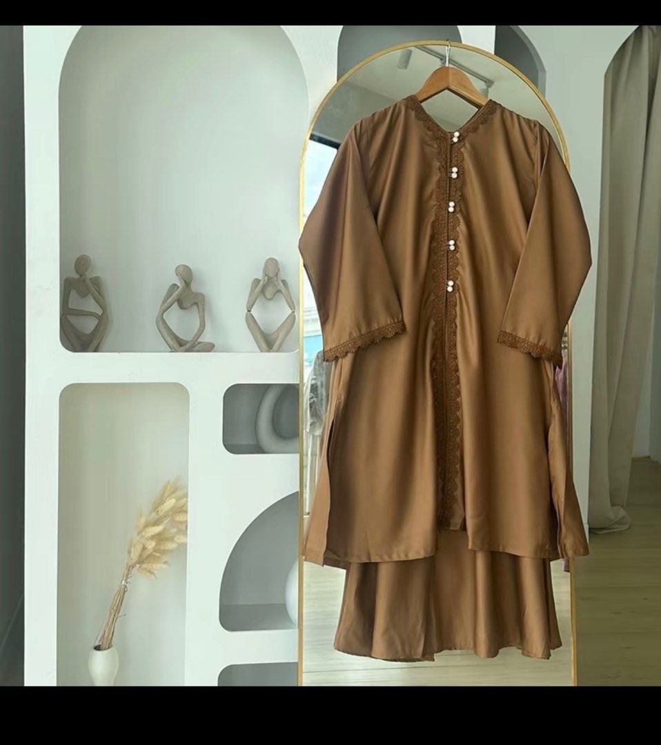 Dariyaa Ceo Chomel in Rich Brown (INC POS), Women's Fashion, Muslimah ...