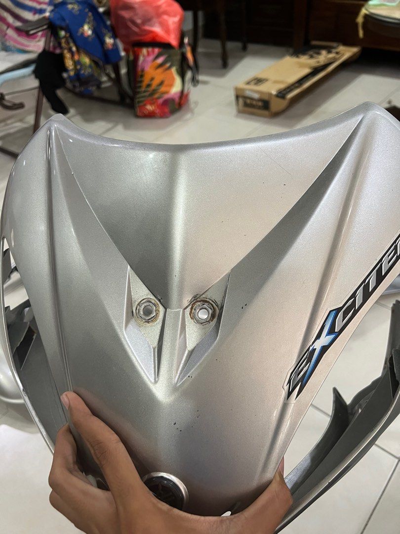 coverset lc v1 ori exciter motorvalet, Motorbikes on Carousell