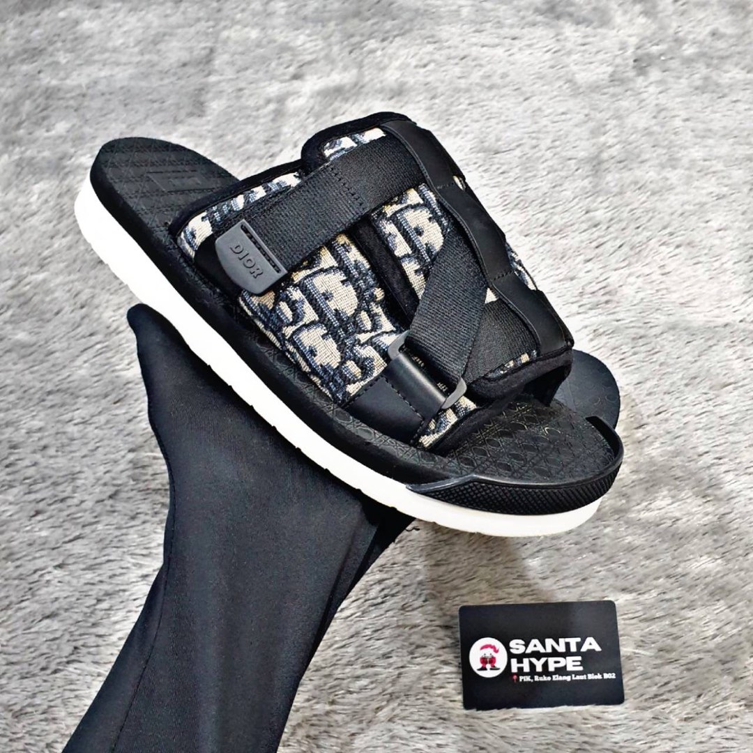 Dior Alpha Oblique Jacquard Sandals, Men's Fashion, Footwear, Flipflops ...