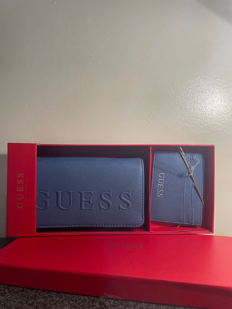 Guess blue gift set wrislet card holder, Women's Fashion, Bags ...