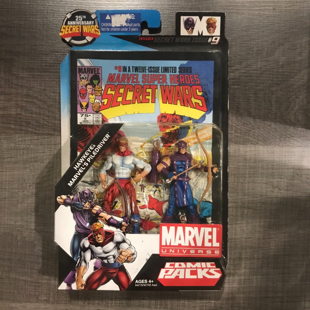 Hasbro Marvel Super Heroes Secret Wars Comic Packs Hawkeye & Marvel's ...