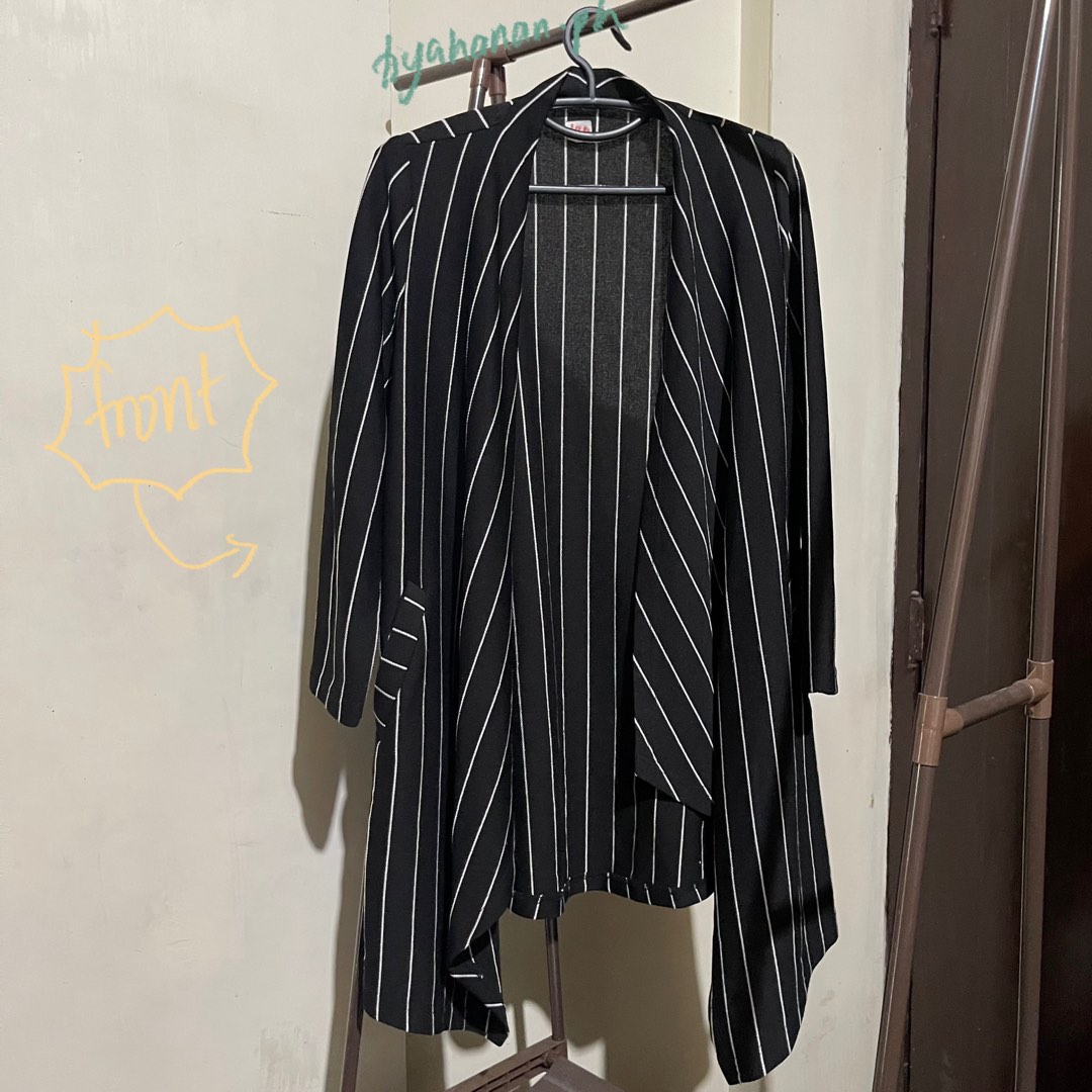 Hhh, Women's Fashion, Coats, Jackets and Outerwear on Carousell