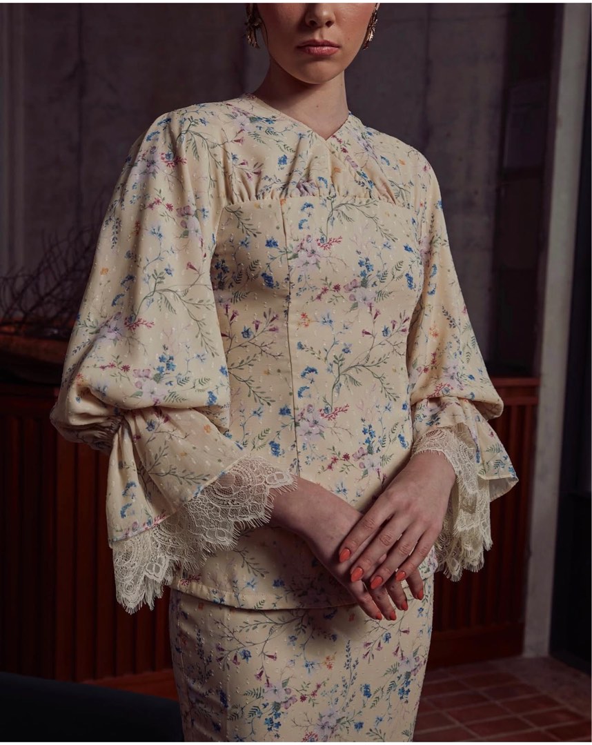 Innaired Ines, Women's Fashion, Muslimah Fashion, Baju Kurung & sets on ...